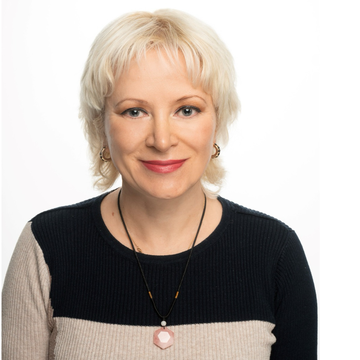 המטפלים שלנו | לתיאום פגישת תמיכה | Planetherapyglobal